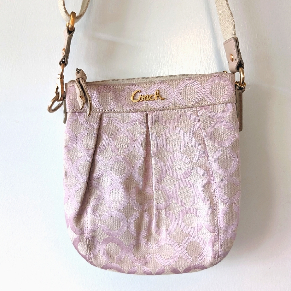 Vintage Coach Crossbody Pink Logo Bag Gold Accessories - Gem